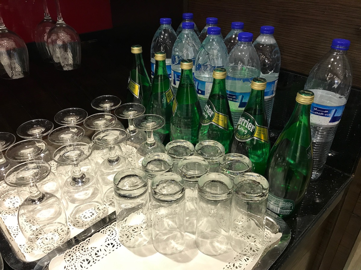 Review: Marhaba Lounge Dubai Airport | One Mile at a Time