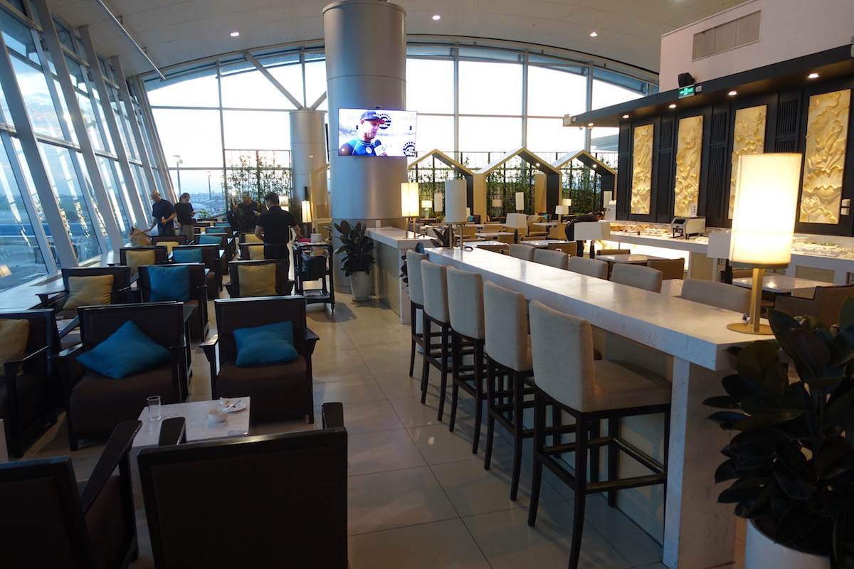 Vietnam Airlines Lounge SGN Review I One Mile At A Time