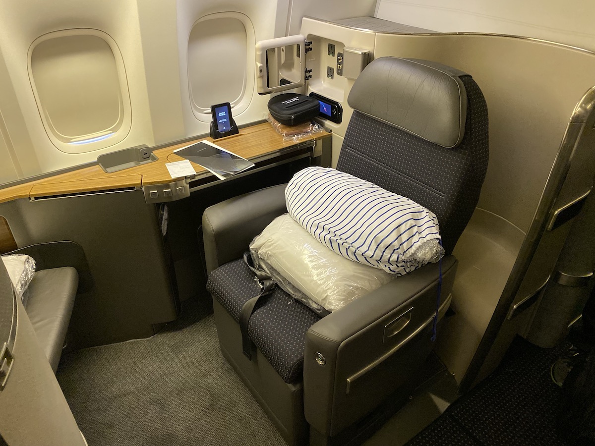 Difference Between First Class And Business Class On American Airlines ... Difference Between First Class And Business Class On American Airlines ...