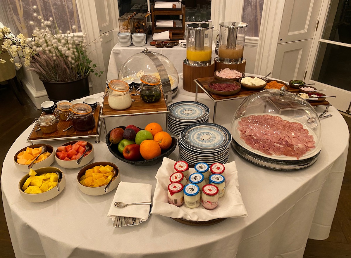 The Langley, Marriott Hotel Review I One Mile At A Time